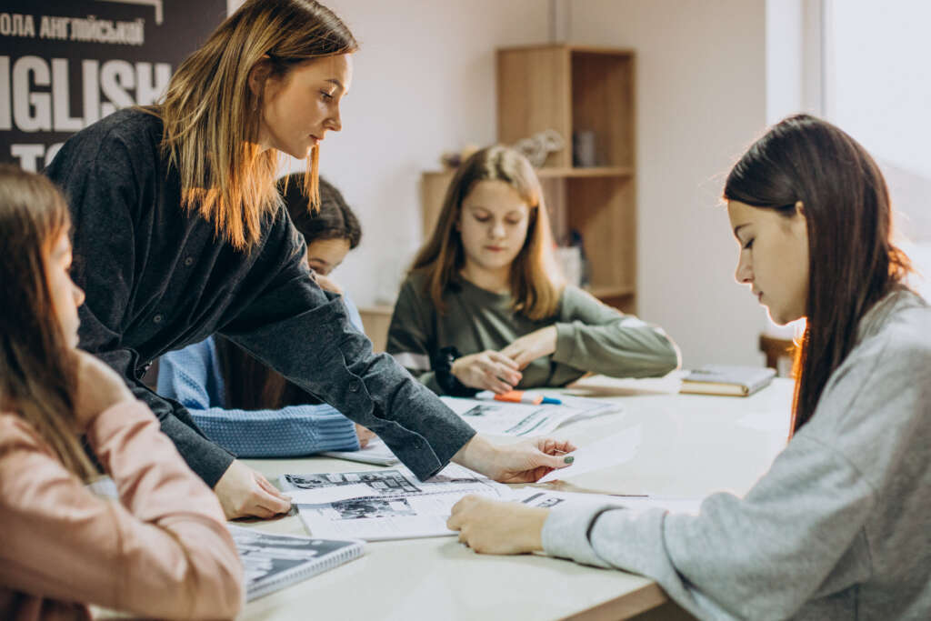 Teach English in Spain as a Language Assistant | Meddeas